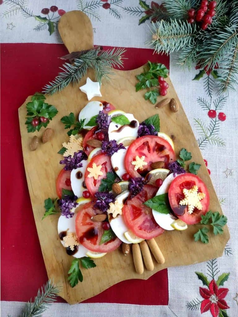 Caprese Christmas Tree Salad: A Festive Appetizer