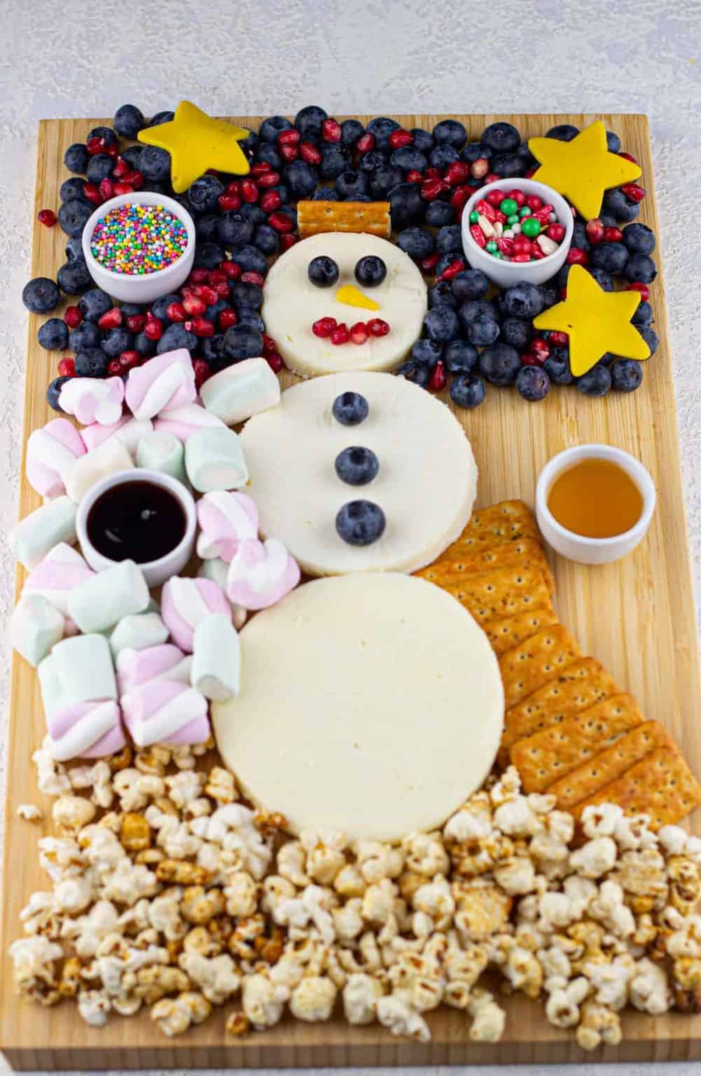Snowman Cheese Board: A Festive Holiday Arrangement