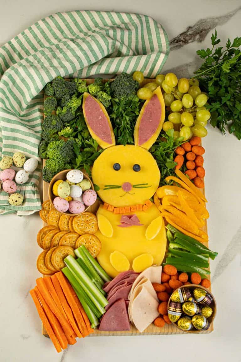 Easy and Cute Easter Charcuterie Board Ideas