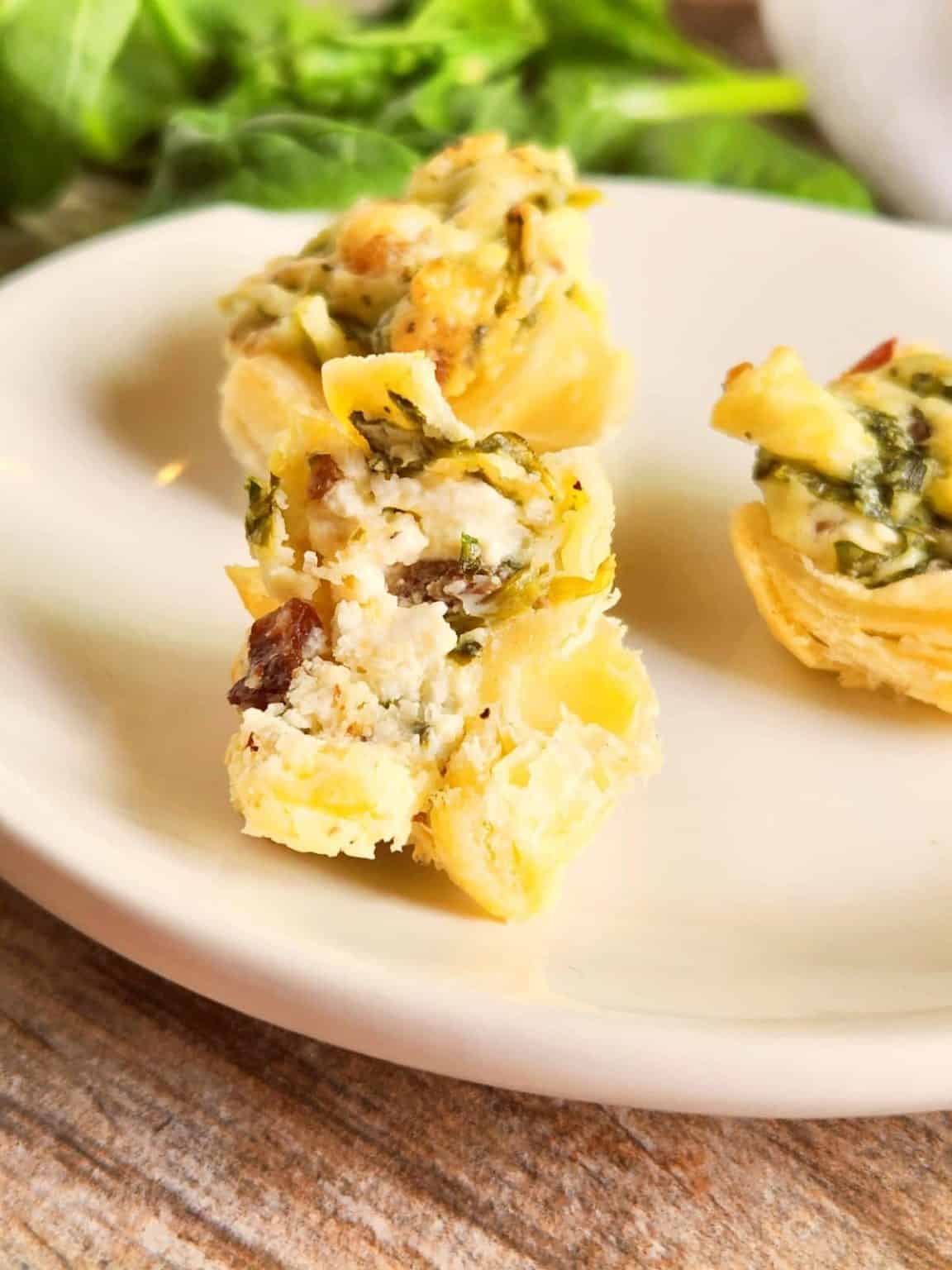 Mini Cheese and Spinach Tartlets: The Perfect Appetizer