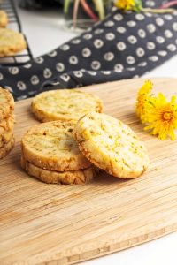 These Easy Dandelion Shortbread Cookies Are a Springtime Must!