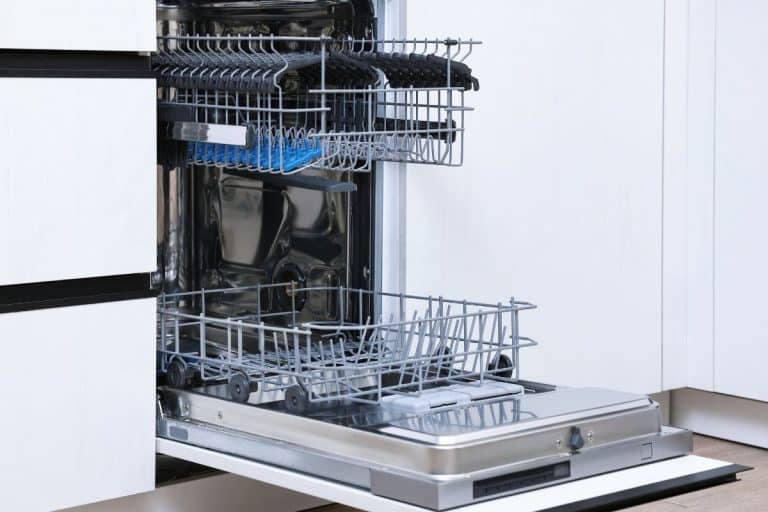 A Step-by-Step Guide for Cleaning the Dishwasher With Vinegar