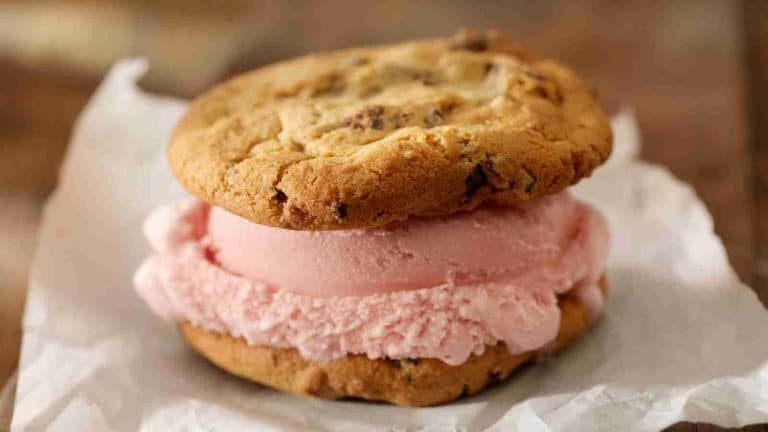 20 Most Iconic LA Foods You Shouldn’t Miss When You Visit!