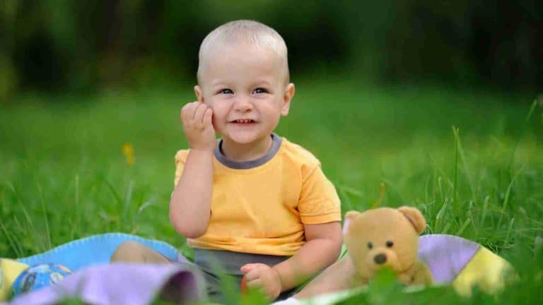 30 Best Hebrew Boy Names that Are Sacred, Bold and Timeless