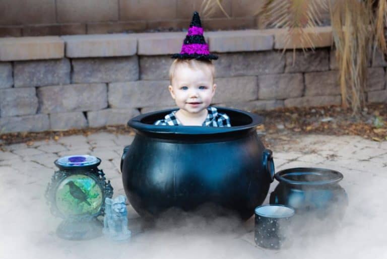 I Can't Be Spooked, I'm Too Cute! Baby Halloween Photoshoot Ideas