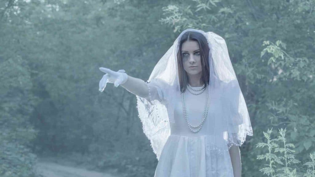 20 Amazon Halloween Costumes for Women That Will Make a Spooky Statement