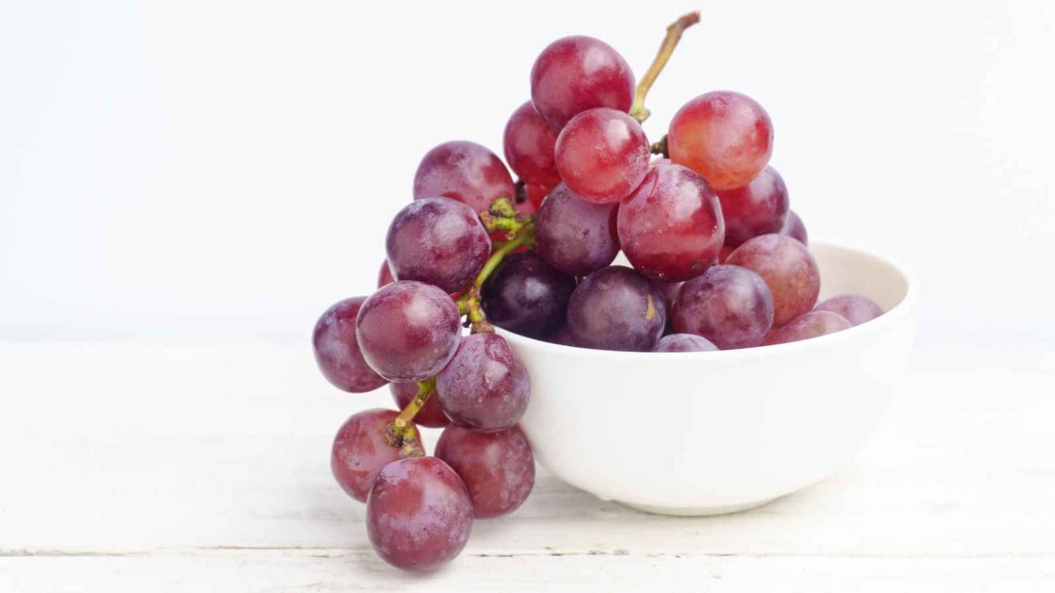 15 Foods that Help Ease Seasonal Allergies