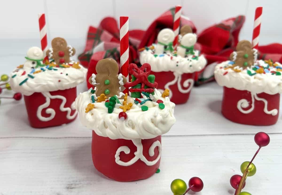 15 Festive Christmas Recipes to Fill Your Home with Holiday Cheer