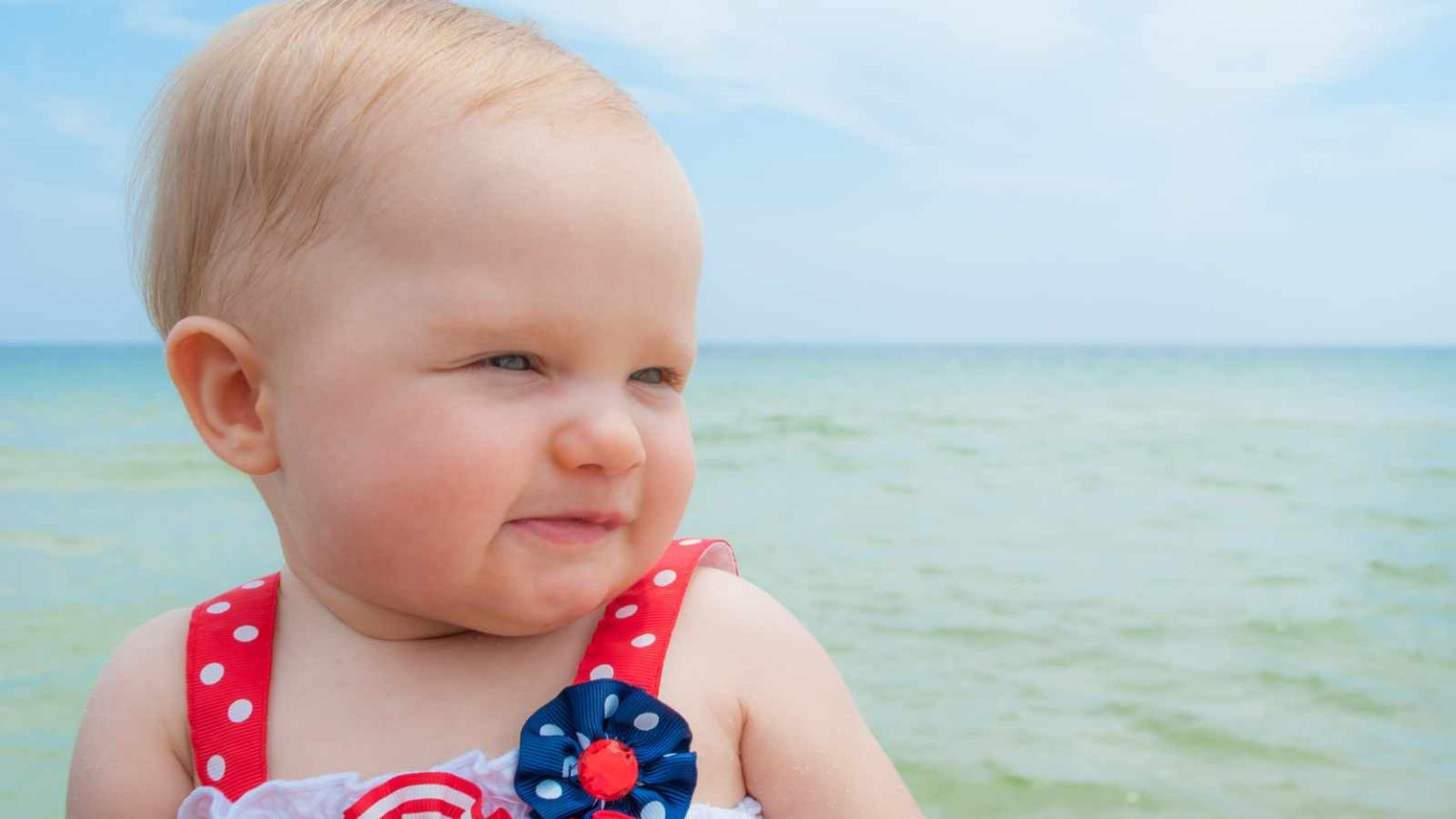 35 Light Summer Girl Names for Your Little Ray of Sunshine