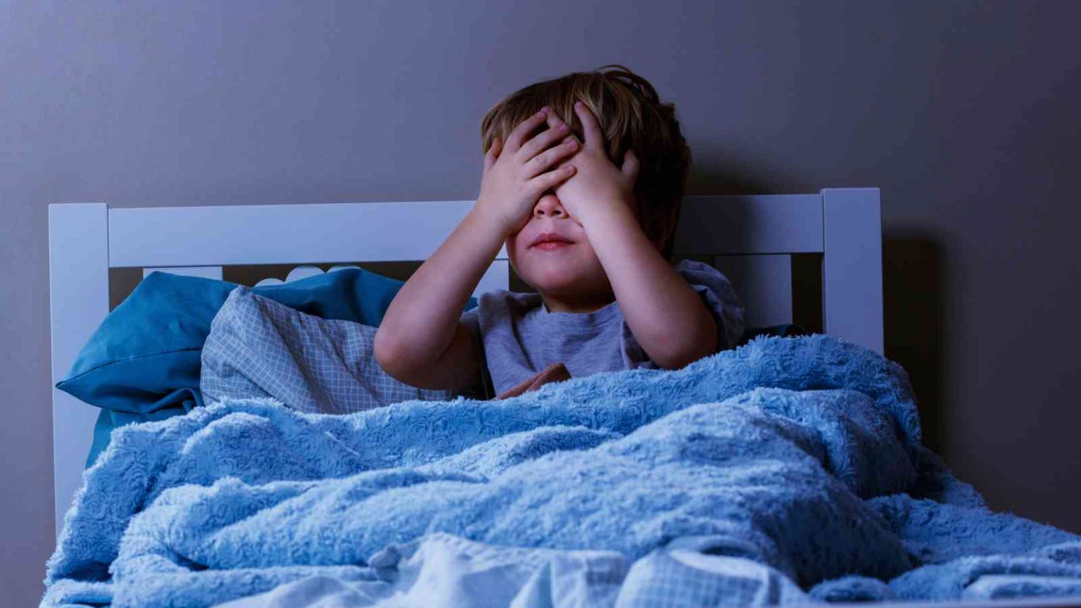 The Top 15 Childhood Fears (And How to Help Kids Overcome Them!)