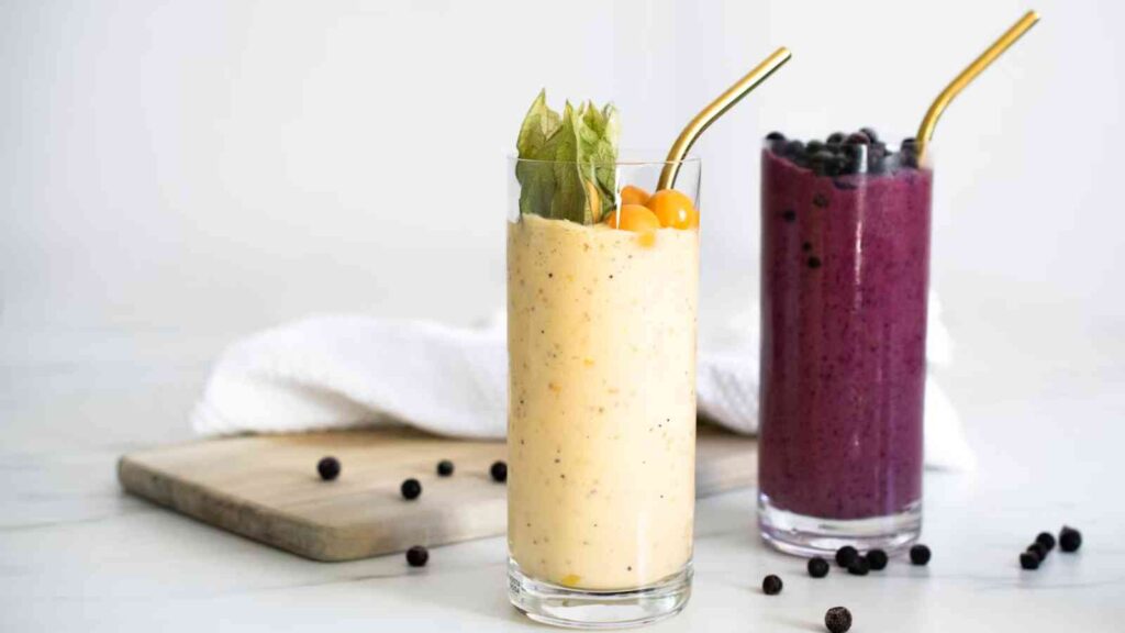 20 Top Foods To Add To a Smoothie That'll Actually Fuel You