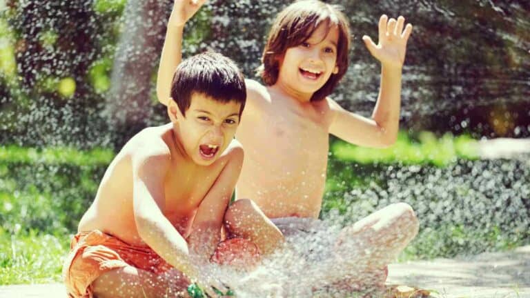 15 DIY Water Games That Don’t Require a Pool