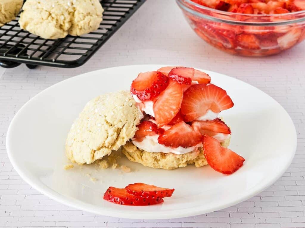 Quick And Easy Strawberry Shortcake Cookies You’ll Want to Make on Repeat