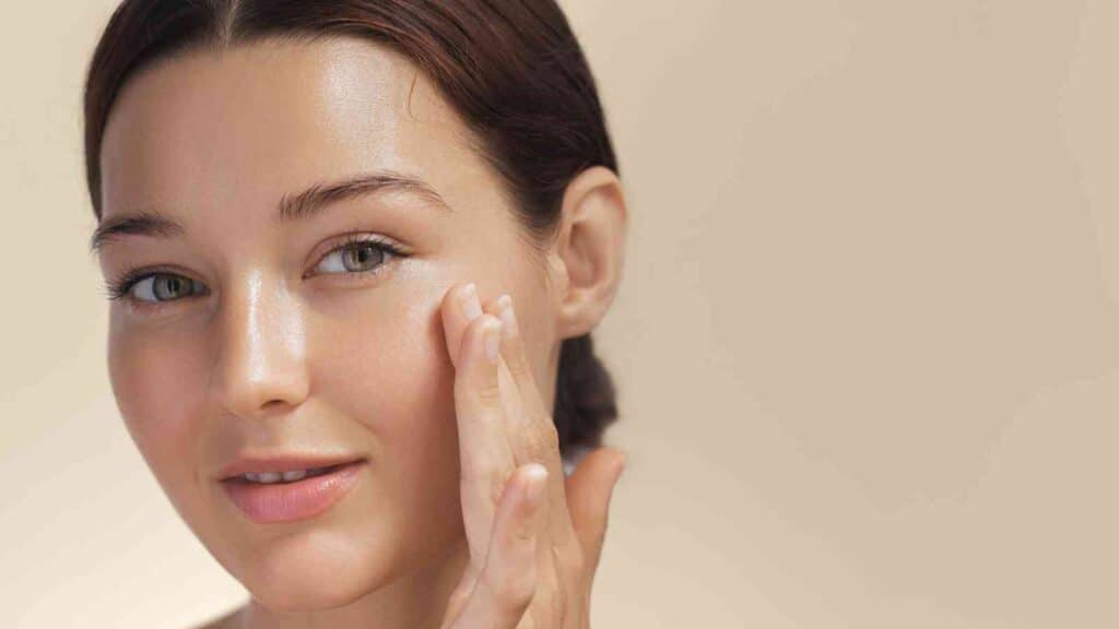 15 Benefits of Castor Oil for Your Skin