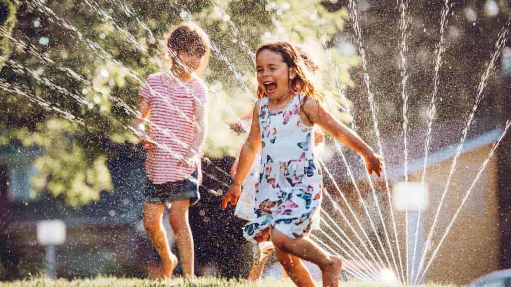 15 DIY Water Games That Don’t Require a Pool