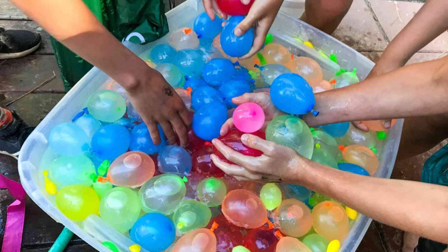 15 DIY Water Games That Don’t Require a Pool