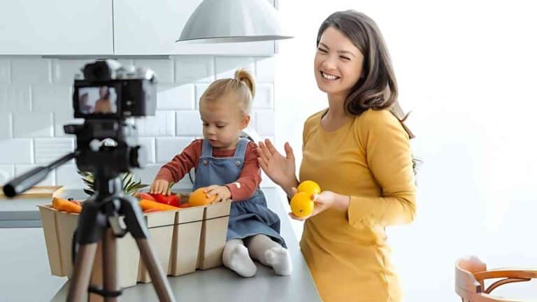 15 Ways Social Media Changed Parenting (For Better or Worse)