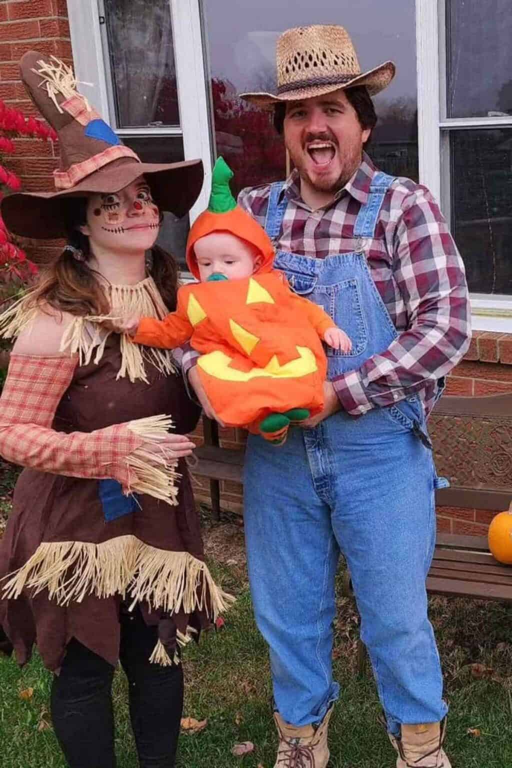 35 Cutest Halloween Costumes for a Family of 3