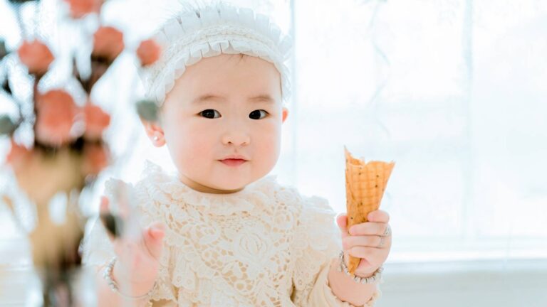 35 Elegant Girl Names That Are Effortlessly Graceful