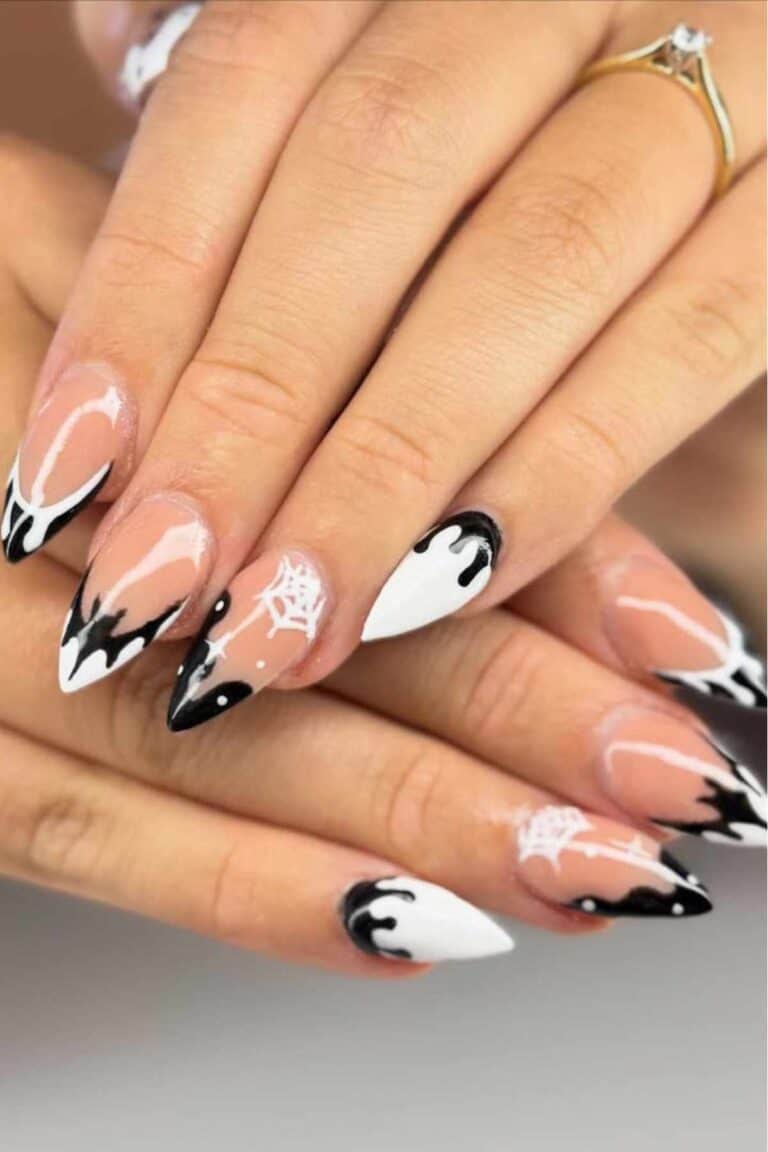 35 Hauntingly Cool Halloween Bat Nails You'll Want to Try