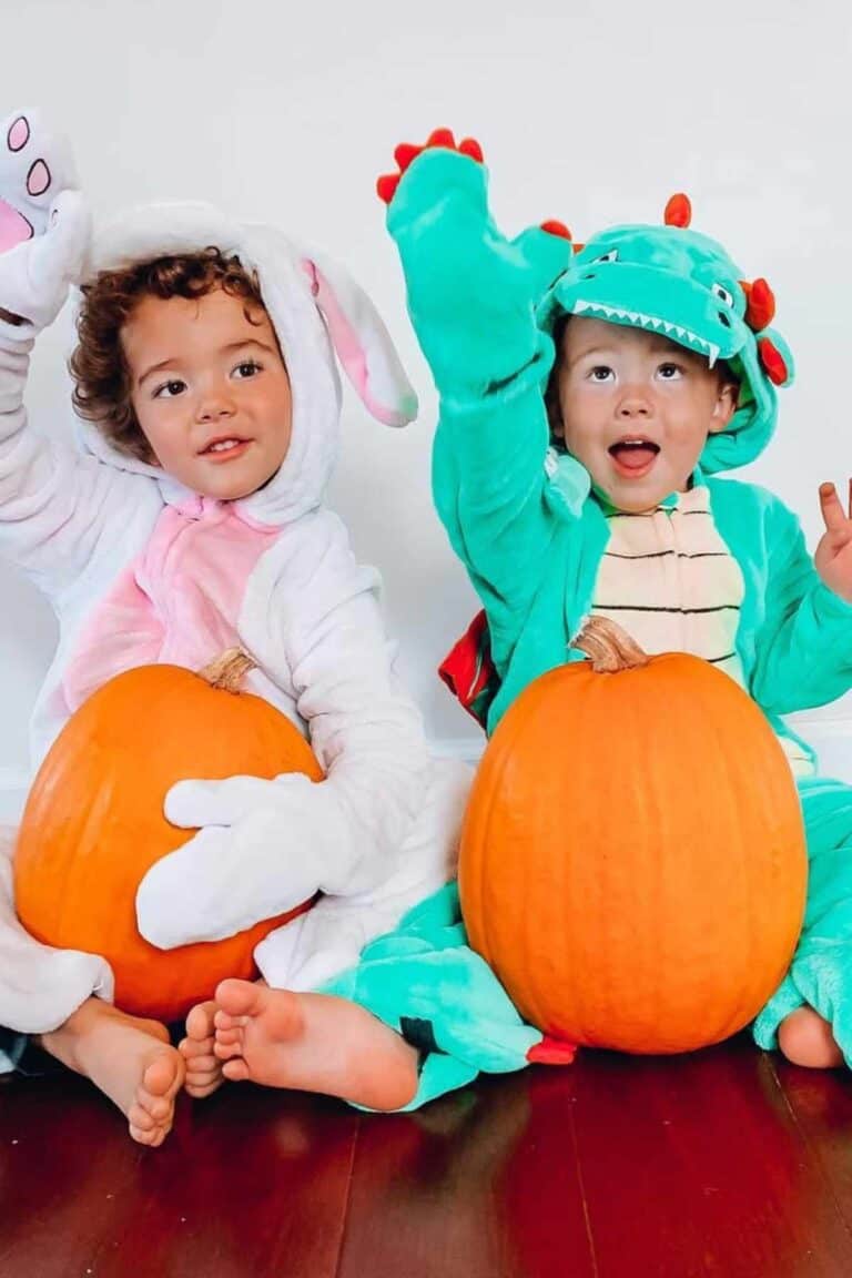 40 Adorable Halloween Costumes for Siblings That Go Together Perfectly