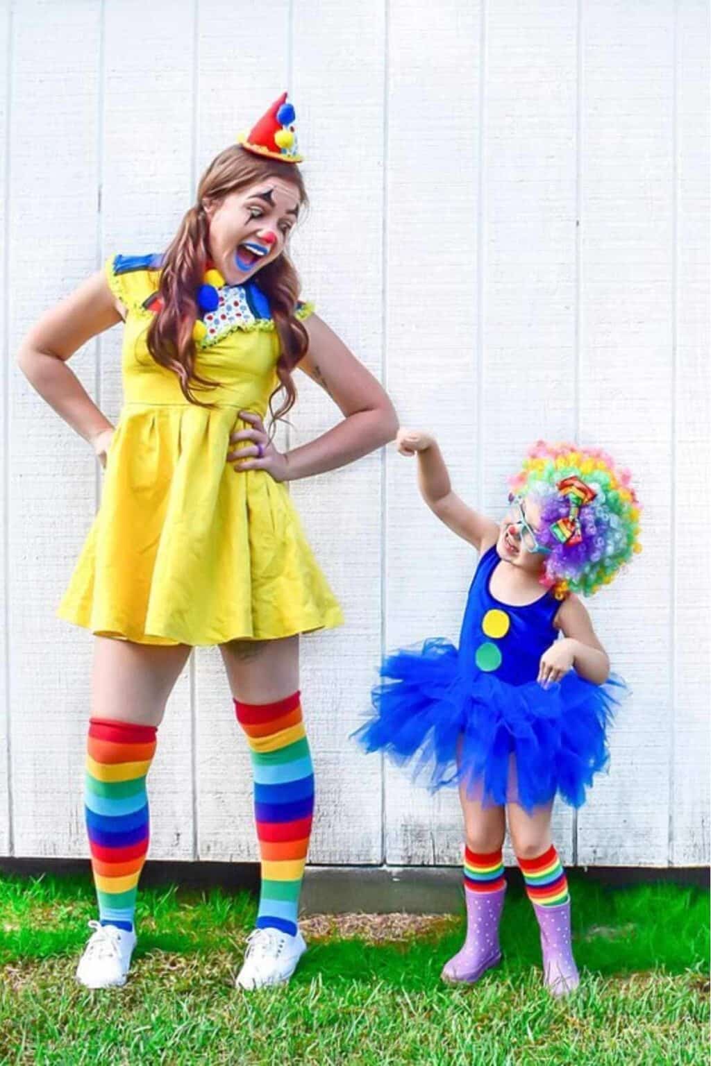 40 Cutest Mom-and-Daughter Costume Combos on the Block