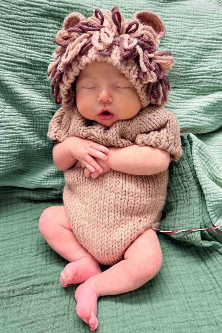 35 Adorable Halloween Costumes for Newborns That Melt Hearts