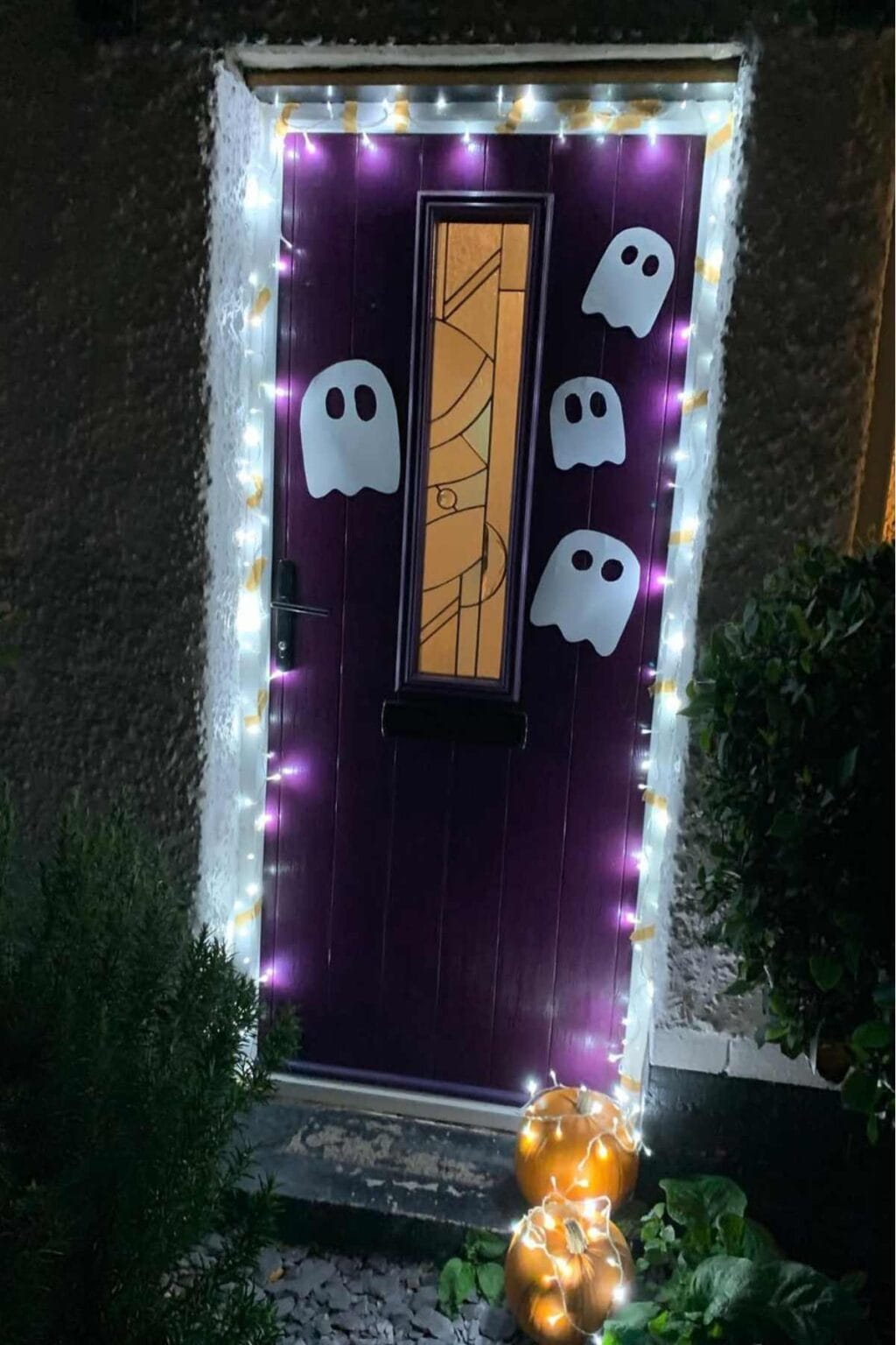 35 Frightfully Fun Halloween Door Decorations that Impress