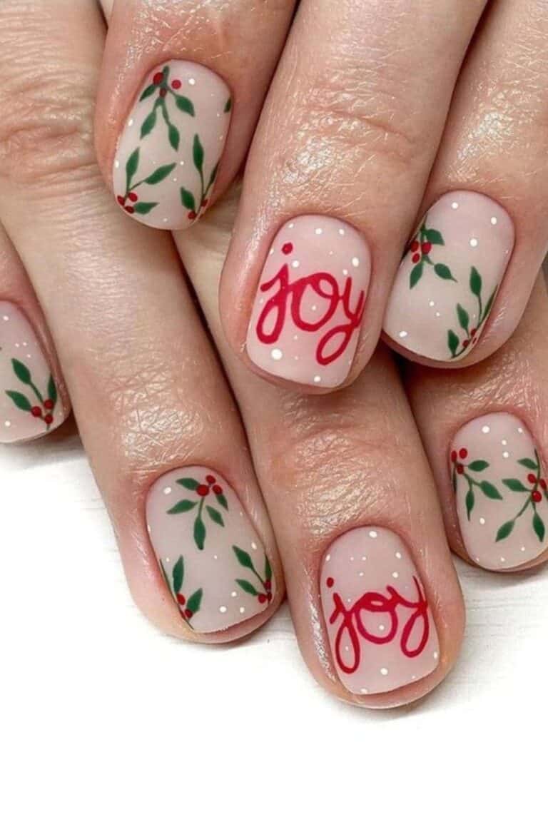 40 Christmas Nail Ideas That Bring All Holiday Cheer