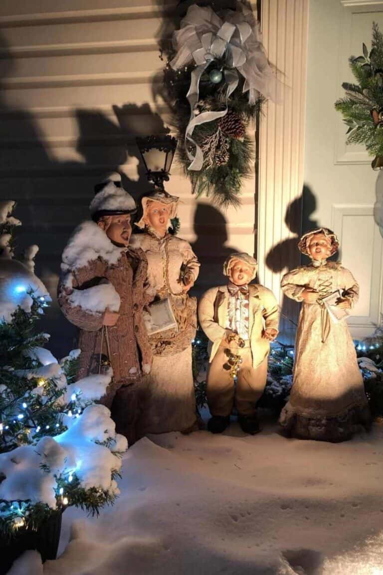 40 Christmas Church Decoration Ideas That Bring Warmth and Meaning