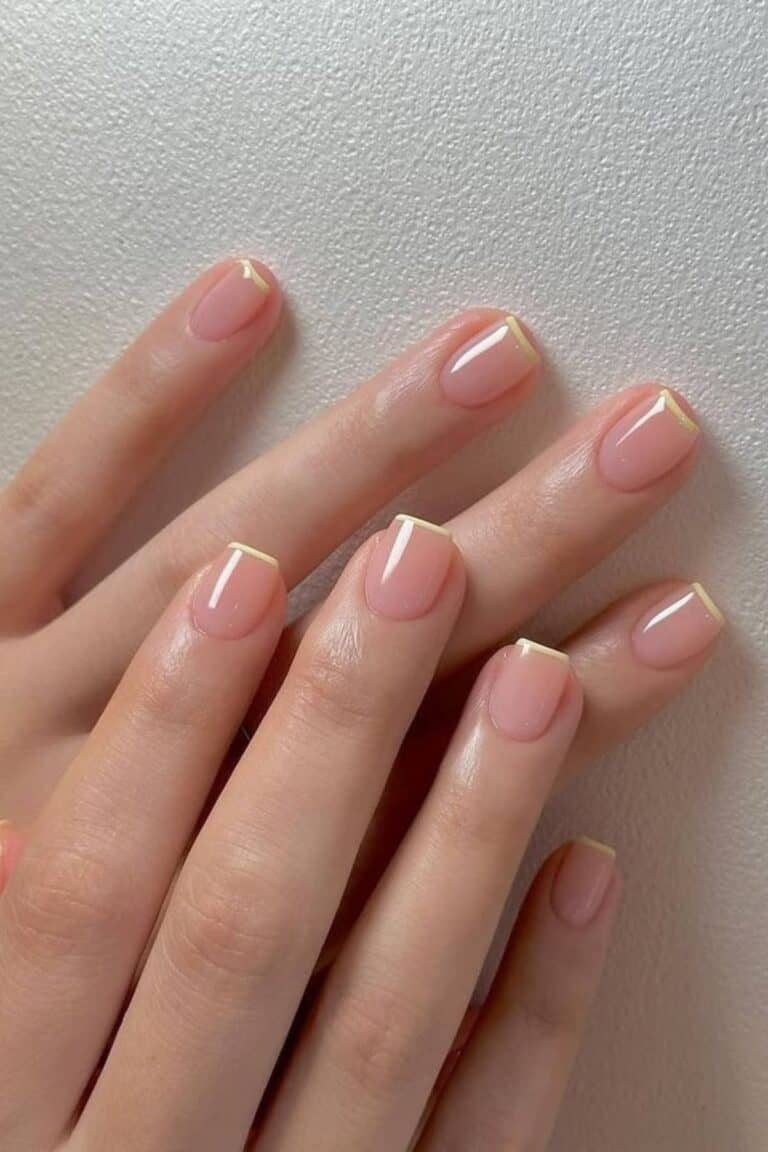 40 Short clear nail ideas you’ll want to wear on repeat