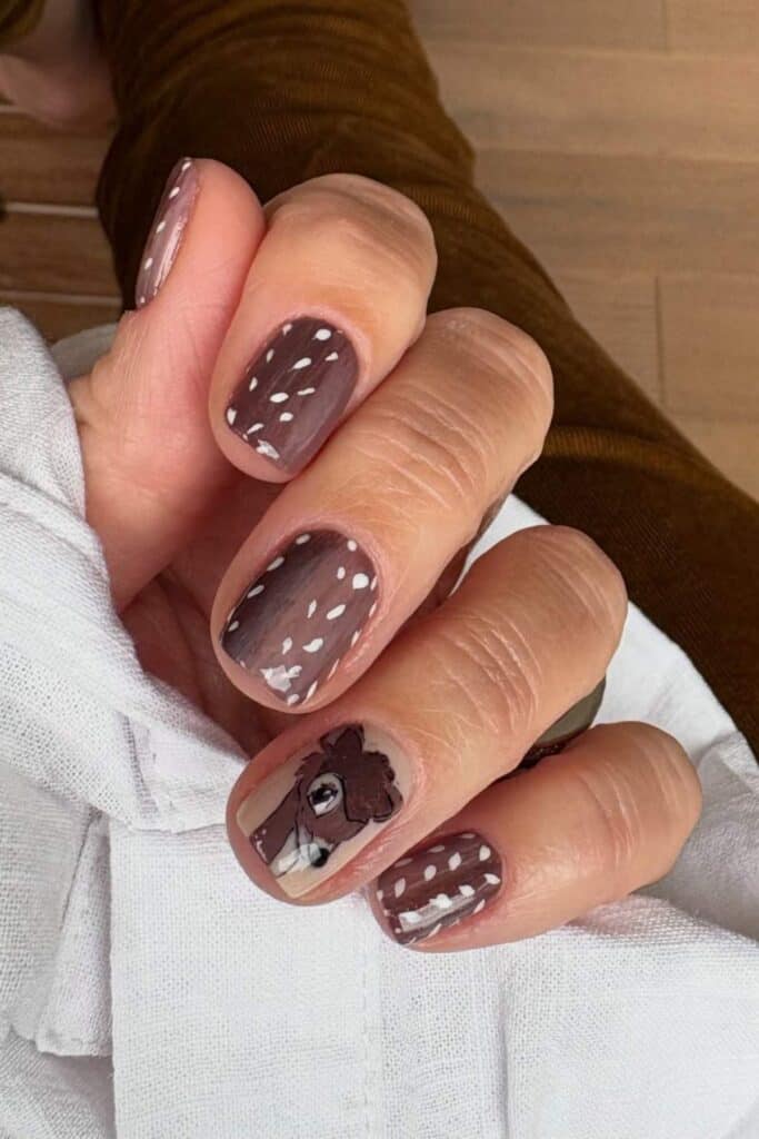 40 short Disney nail designs inspired by classic characters